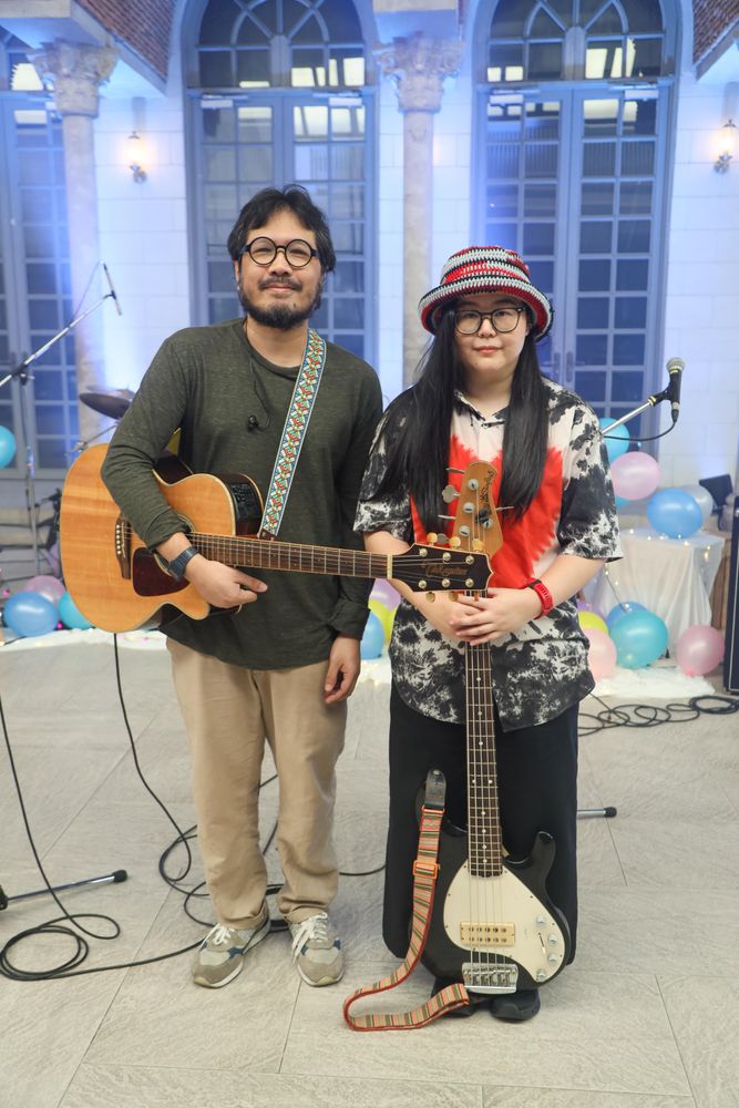 เพลงรักฉบับอินดี้ป็อปในแบบ “ละอองฟอง x Superbaker” | Thai PBS NOW