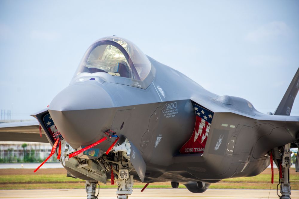 Diverterless Supersonic intake นวัตกรรมช่องอากาศเครื่องบินเร็วเหนือ ...